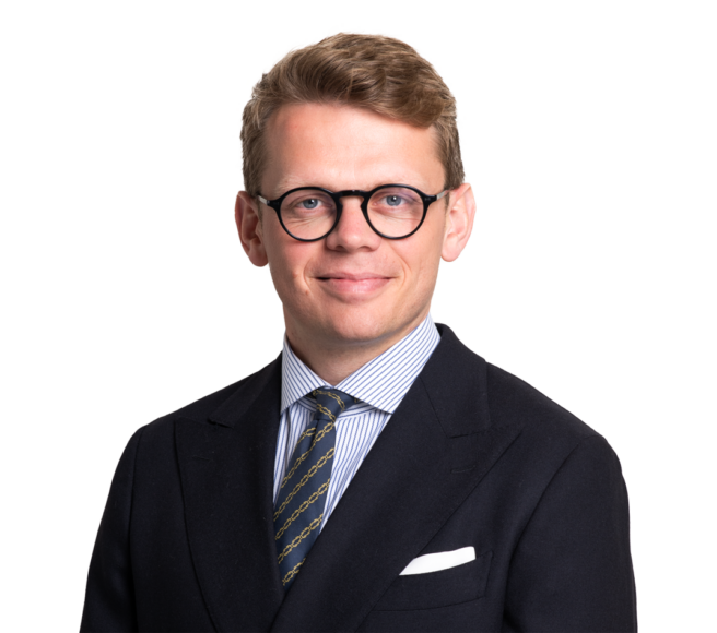 ‘Star of the future’ Samuel Cuthbert joins 4 New Square Chambers - 4 ...